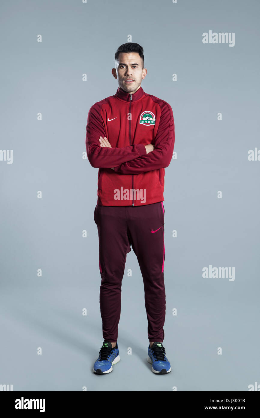 Player filipino hi-res stock photography and images - Alamy