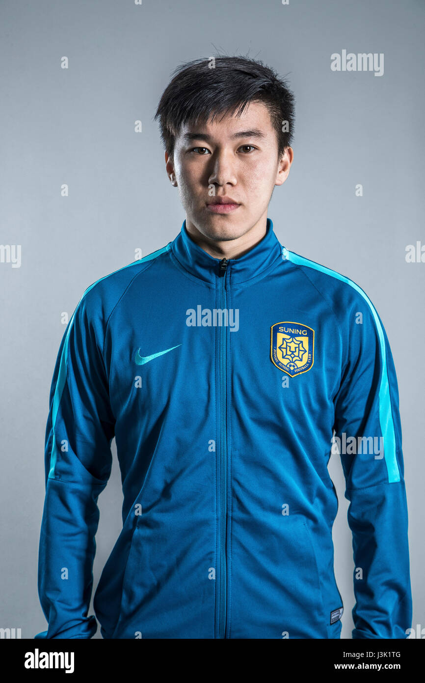 Portrait chinese soccer player yang hi-res stock photography and images ...