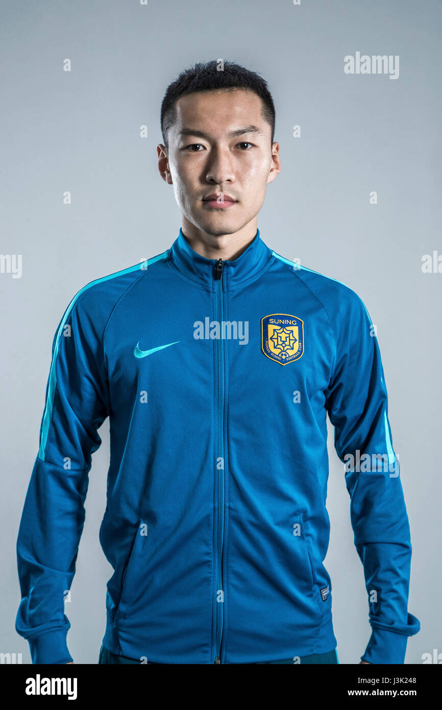 Portrait chinese soccer player wu hi-res stock photography and images ...