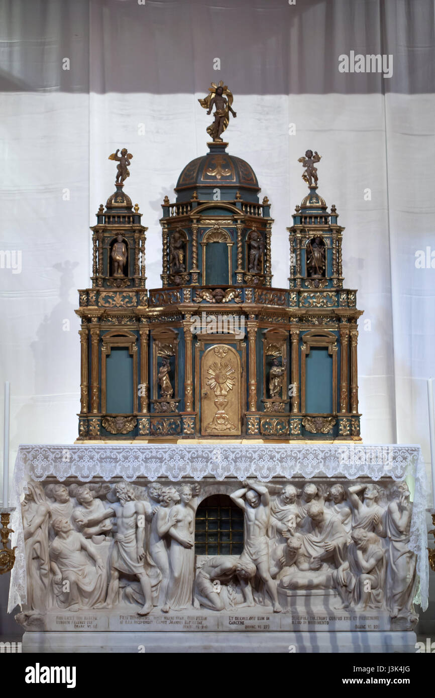Marble altar relics saint hi-res stock photography and images - Alamy