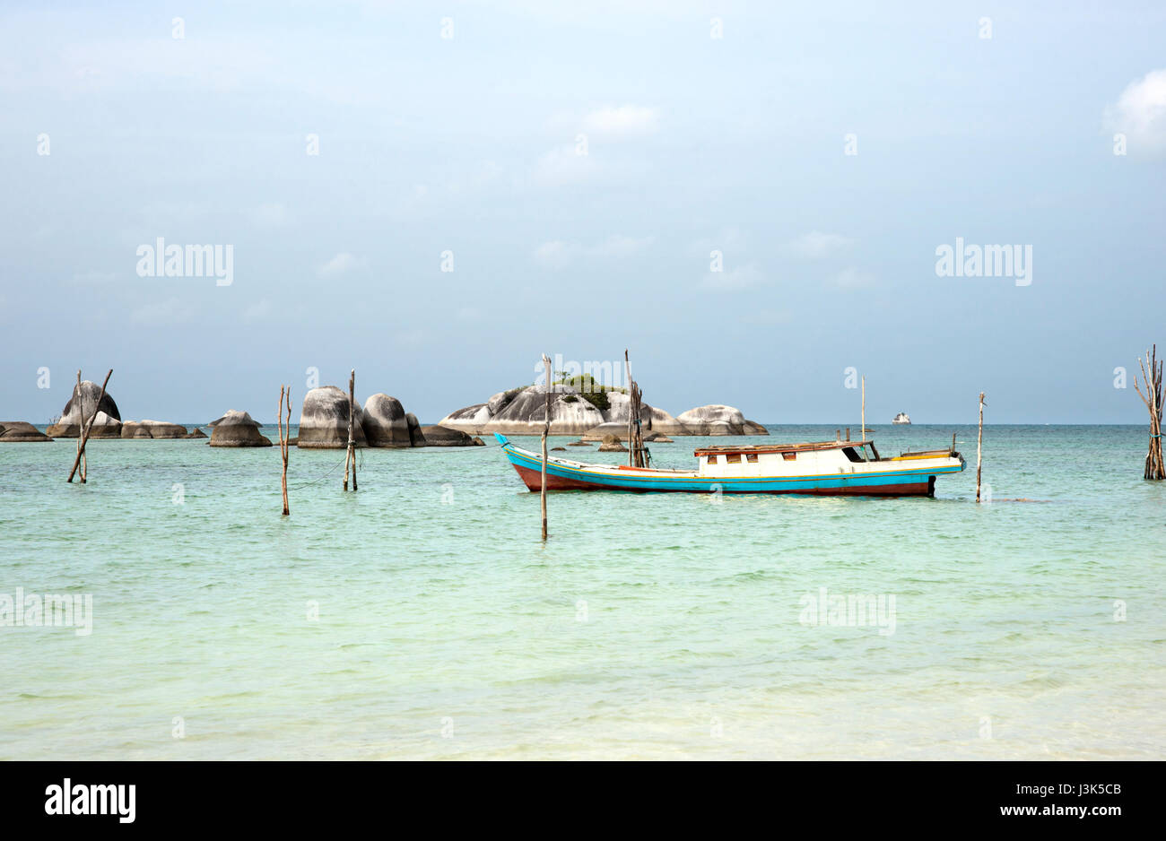 Empty fishing boat hi-res stock photography and images - Alamy