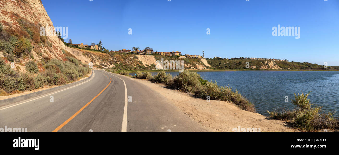 Newport Back Bay loop hiking trail winds along the marsh, where you ...