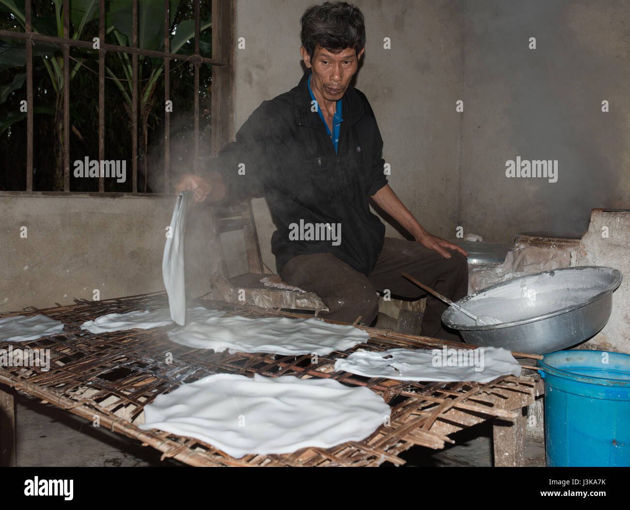rice paper making cam kim island vietnam Stock Photo - Alamy