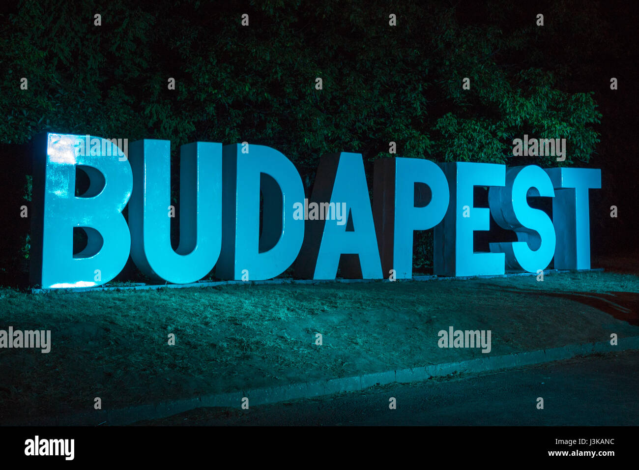 Budapest sign hi-res stock photography and images - Alamy