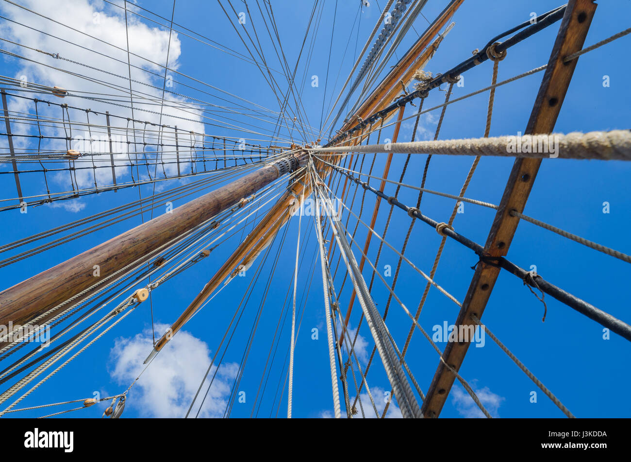 Ancient sailing vessel hi-res stock photography and images - Alamy