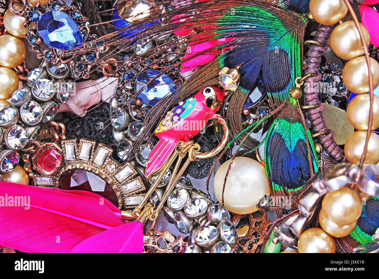 Jewels jewelrys jewel closeup texture pattern studio photo background ...