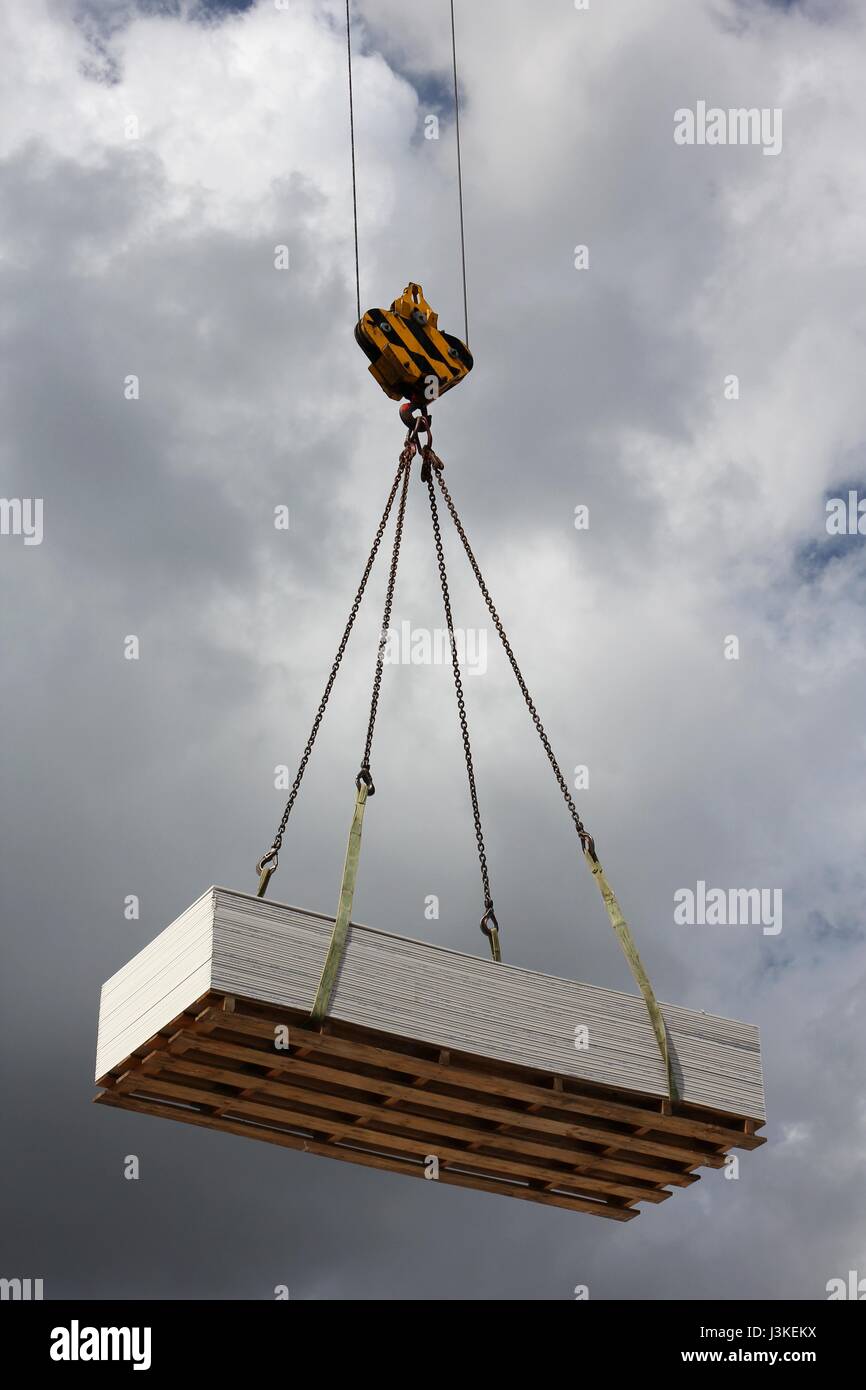 Lifting pallet hi-res stock photography and images - Alamy