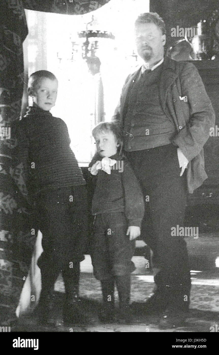 20th century family life hi-res stock photography and images - Alamy