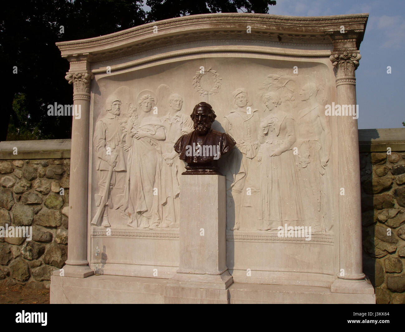 Henry Wadsworth Longfellow memorial, Cambridge, MA general view Stock ...
