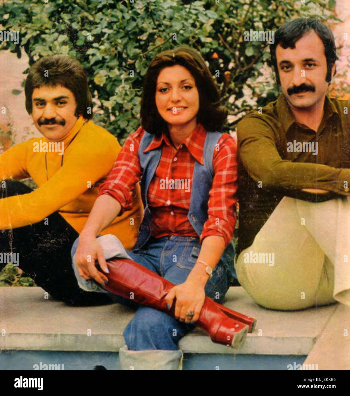 Googoosh is a famous Iranian singer and actress, while Shameezadeh and ...