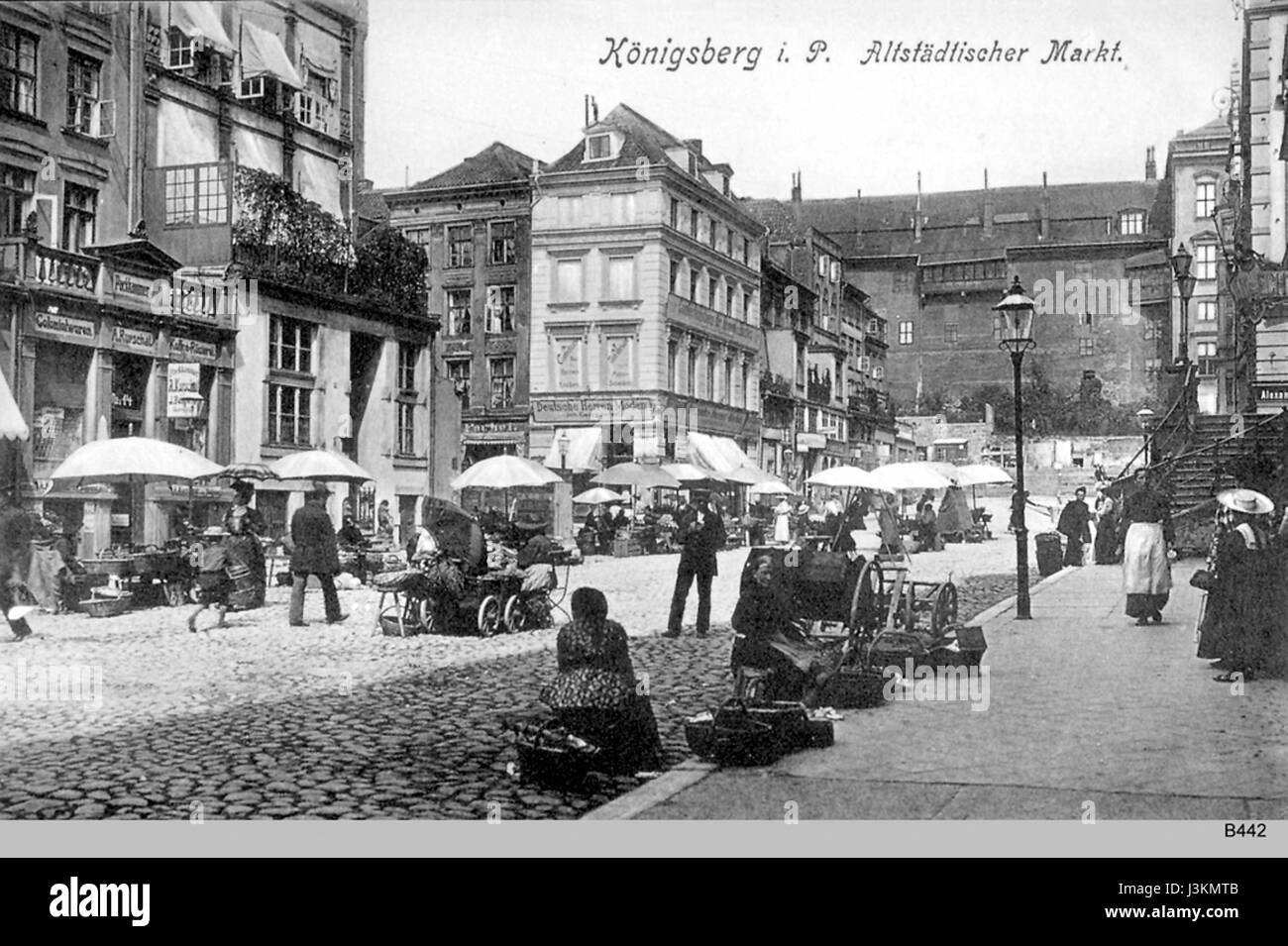 The title appears to refer to a location, likely in a European city, named AltstaedtMarkt. The ...