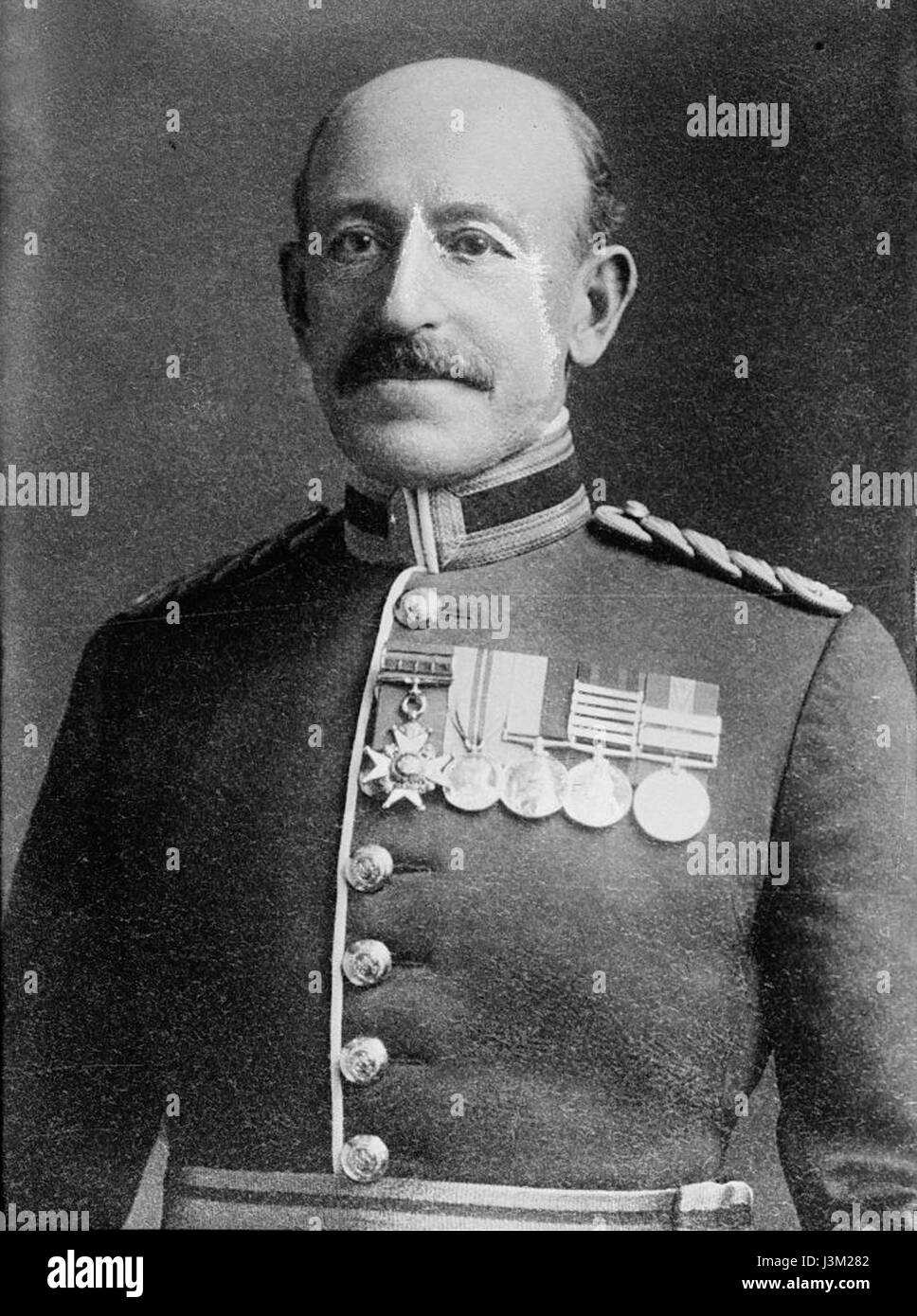 English personality Black and White Stock Photos & Images - Alamy