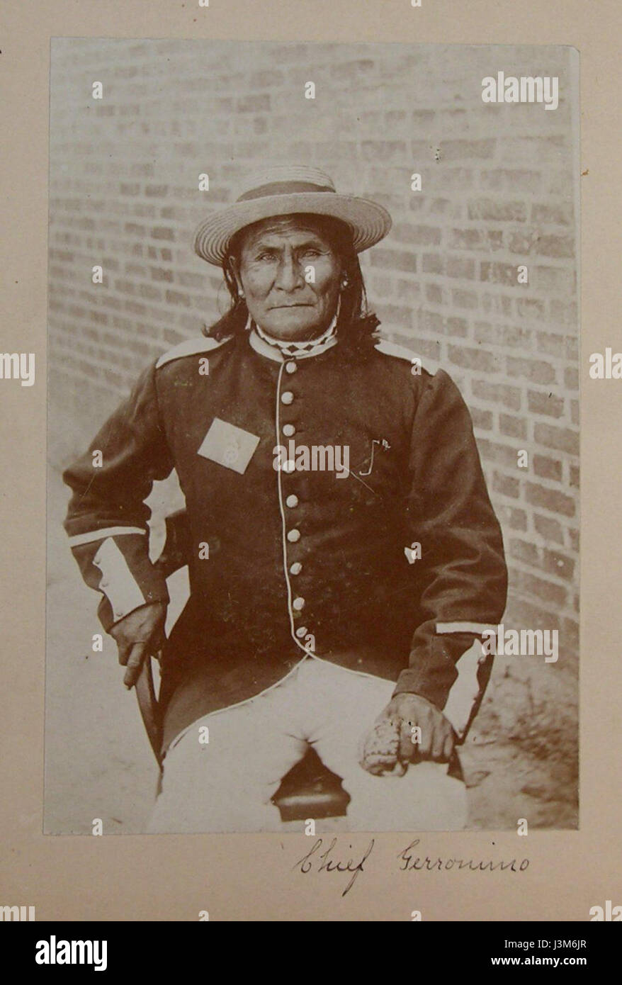 Geronimo apache warriors hi-res stock photography and images - Alamy