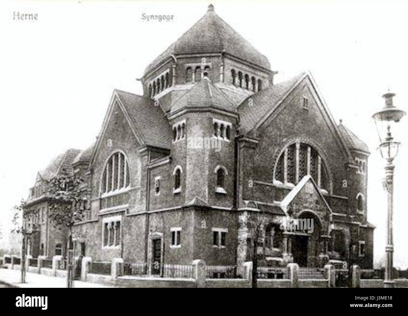 Herne center hi-res stock photography and images - Alamy