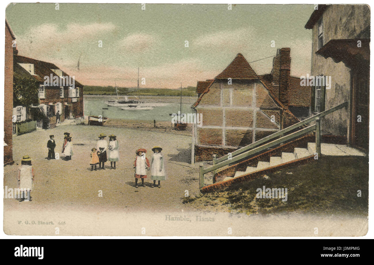 Hamble village hi-res stock photography and images - Alamy