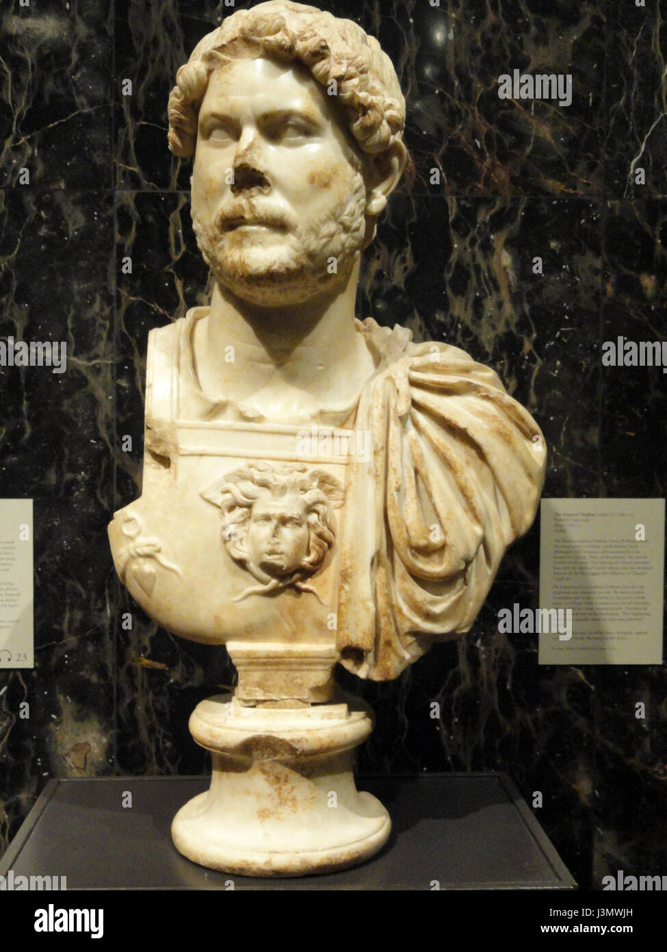 Statue of emperor hadrian hi-res stock photography and images - Alamy