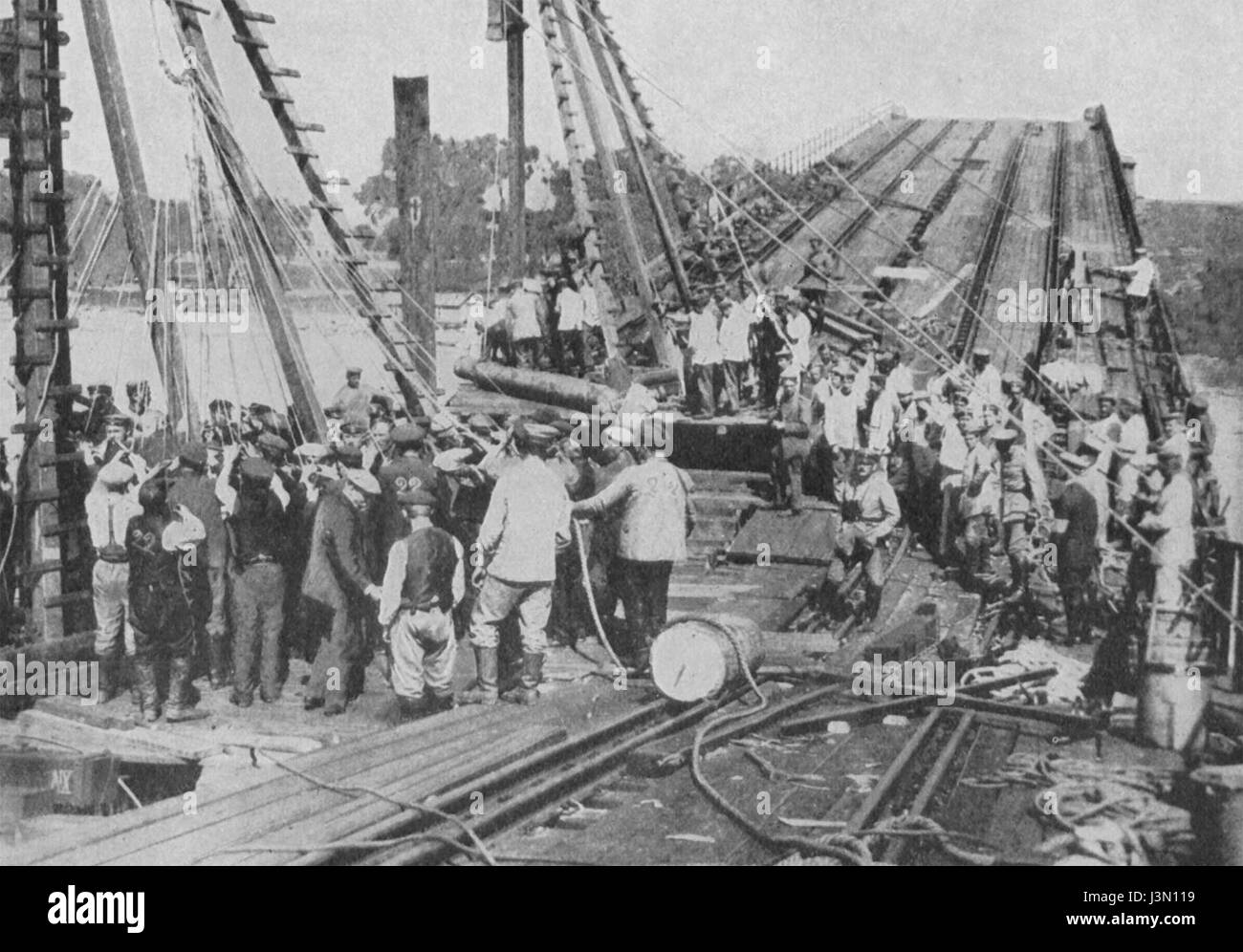 This image captures the Warsaw Bridge, an important historical and ...