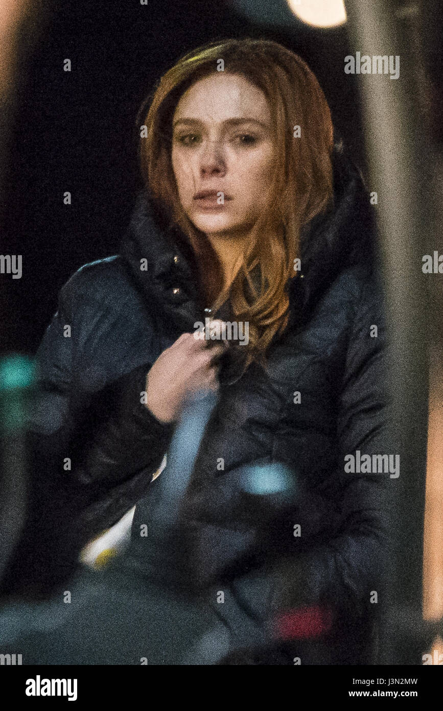 Elizabeth olsen hot hi-res stock photography and images - Alamy