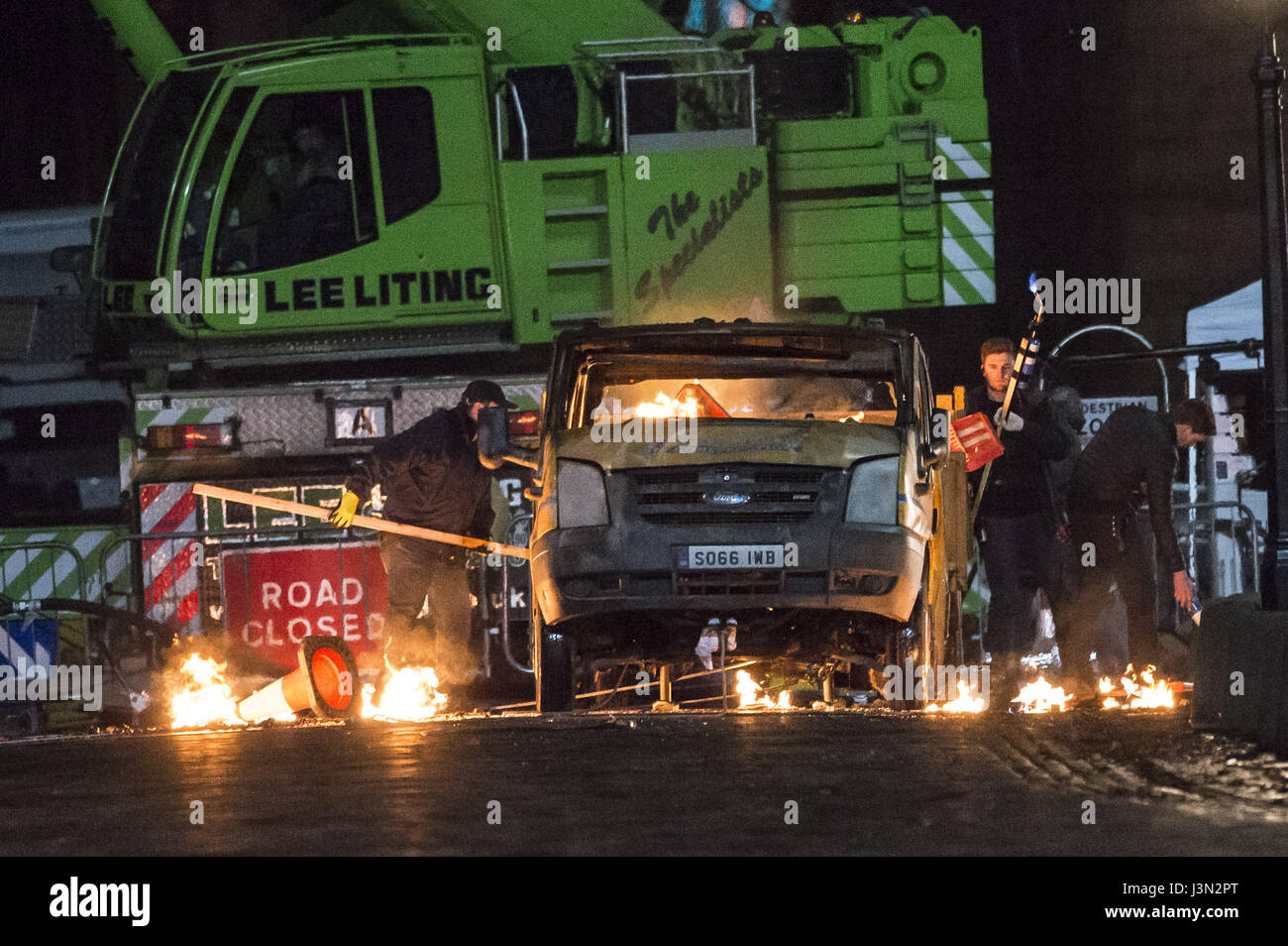 Filming of 'Avengers: Infinity War' on the Royal Mile in Edinburgh ...