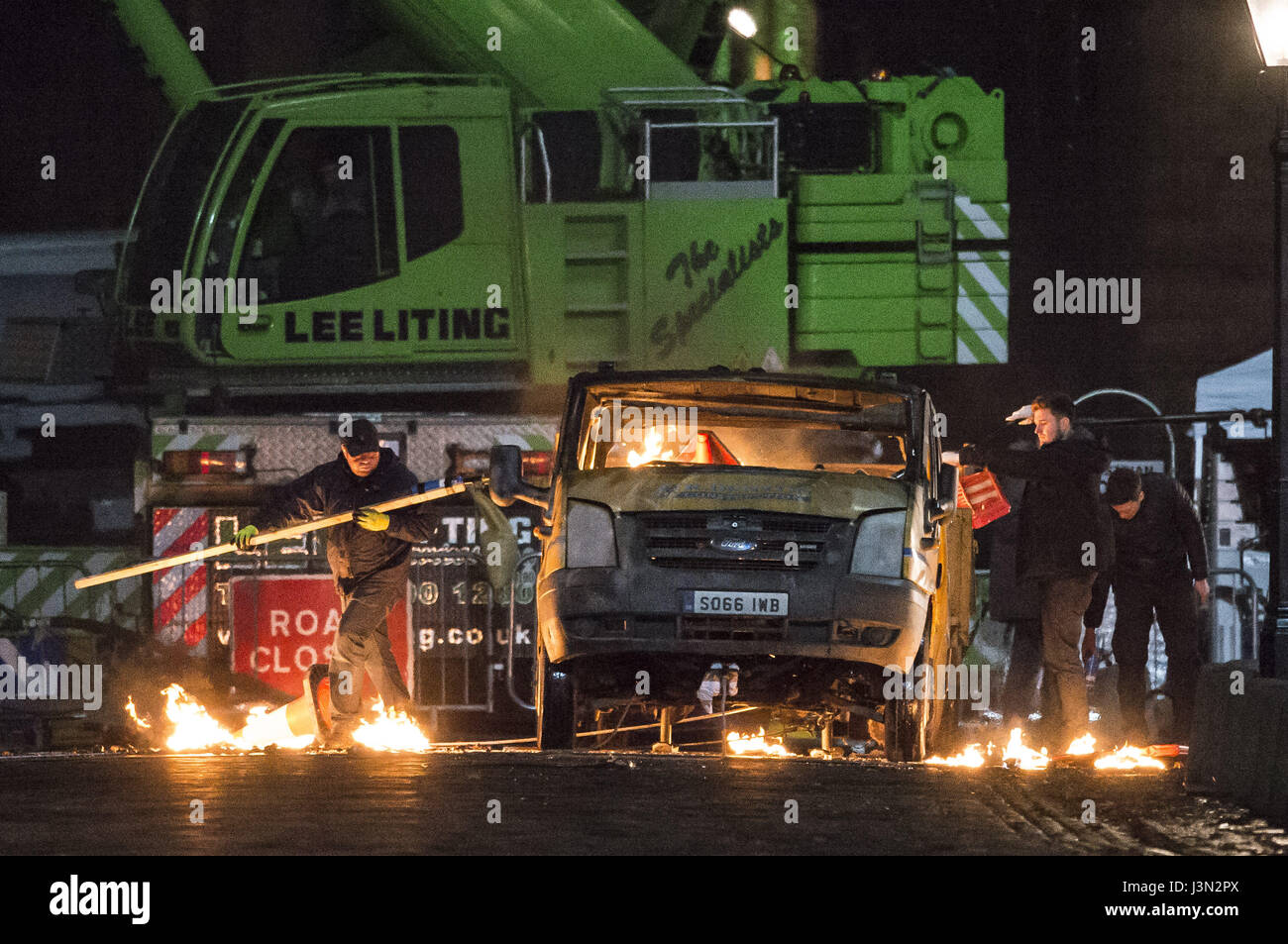 Filming of 'Avengers: Infinity War' on the Royal Mile in Edinburgh ...