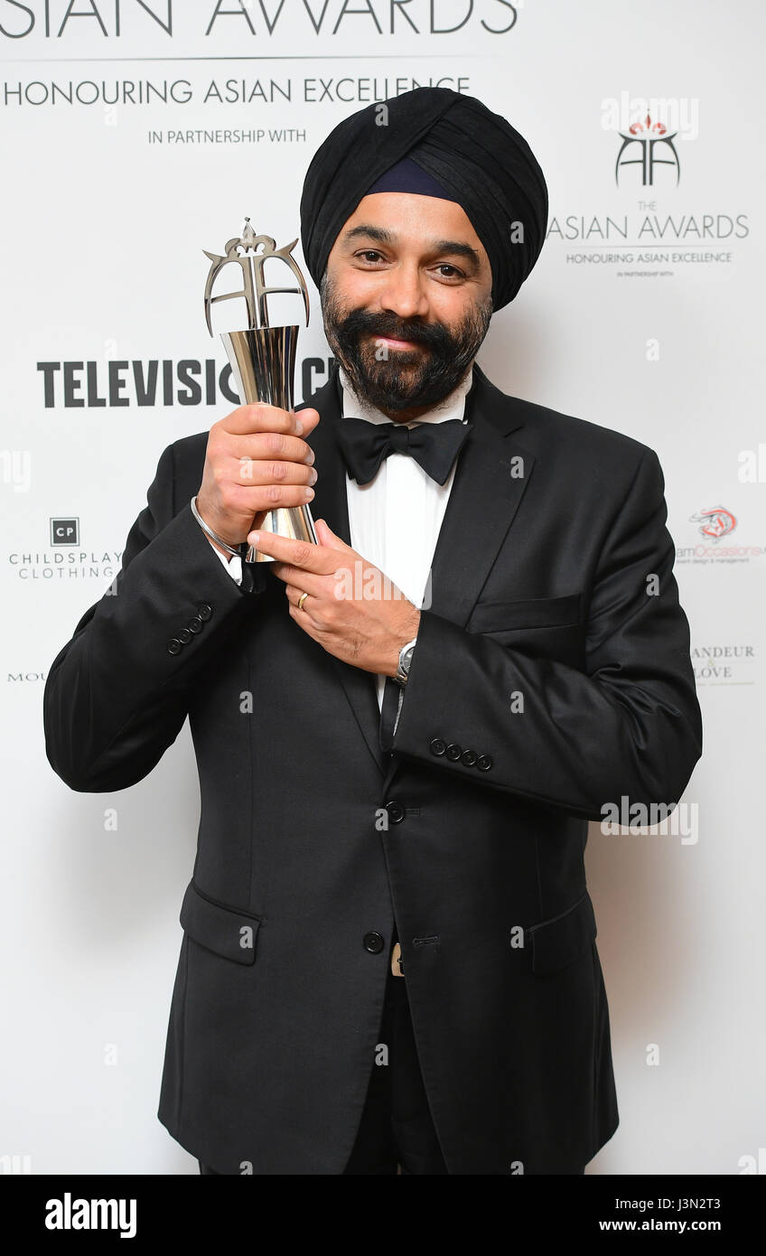 Sir Harpal Kumar with the Outstanding Contribution to the Community ...