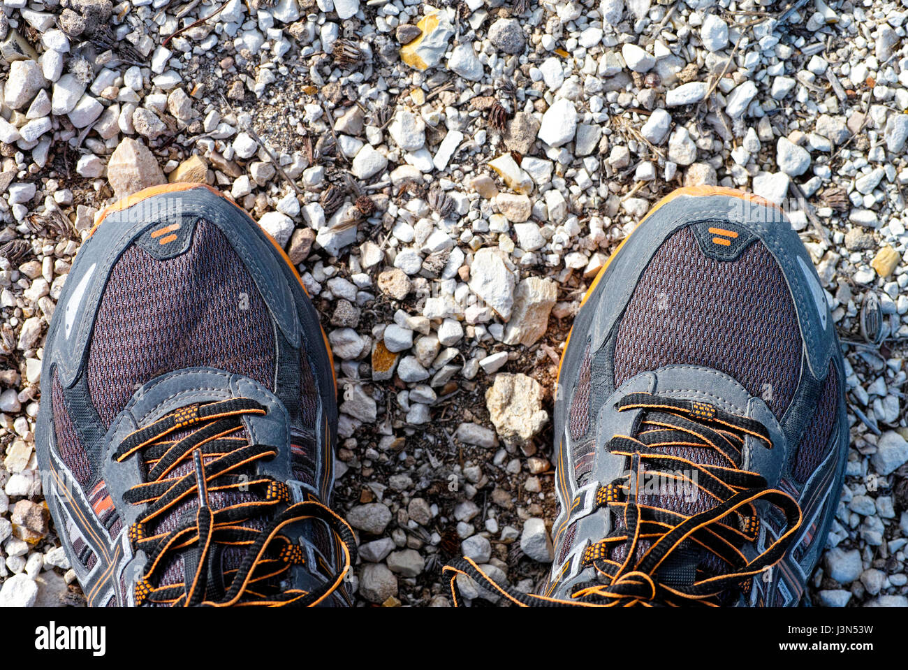 Sneakers feet walking close up hi-res stock photography and images - Alamy