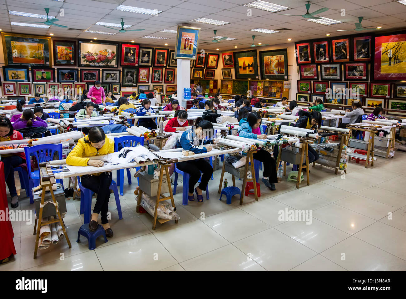 Vietnamese silk painting hi-res stock photography and images - Alamy