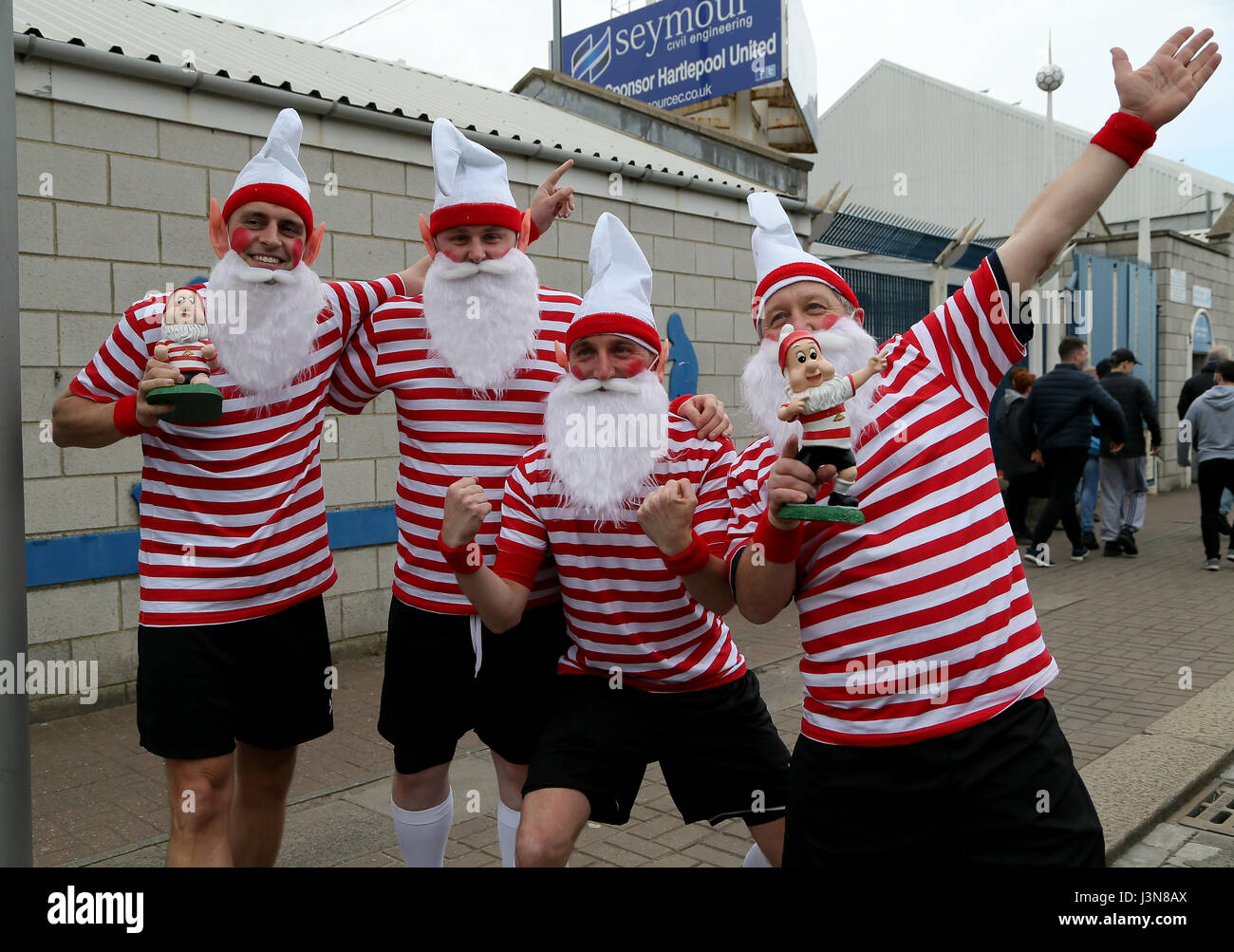 Doncaster rovers fans in fancy dress hi-res stock photography and ...