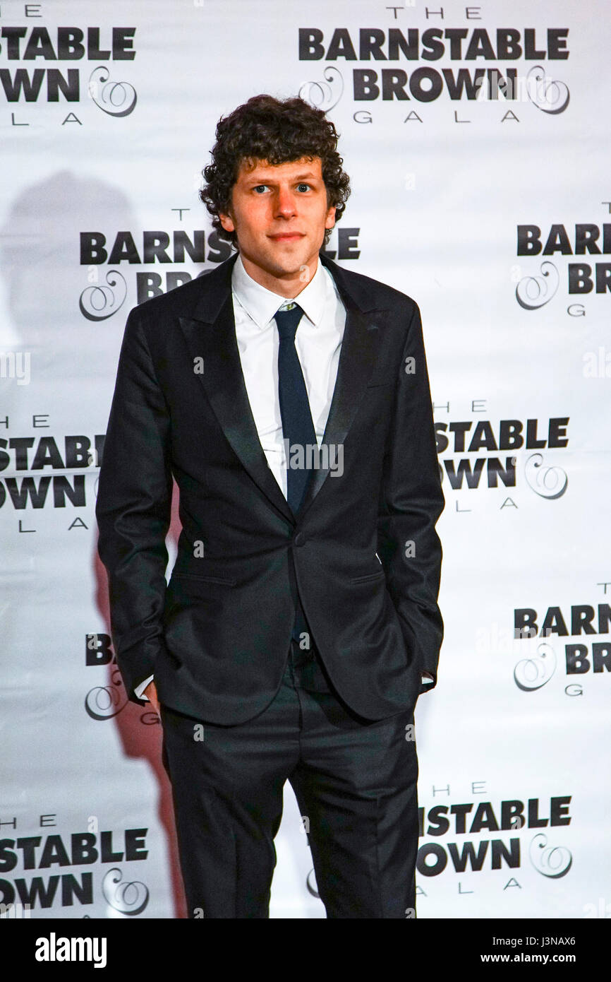 Louisville, Kentucky, USA. 05th May, 2017. Jesse Eisenberg attends The ...