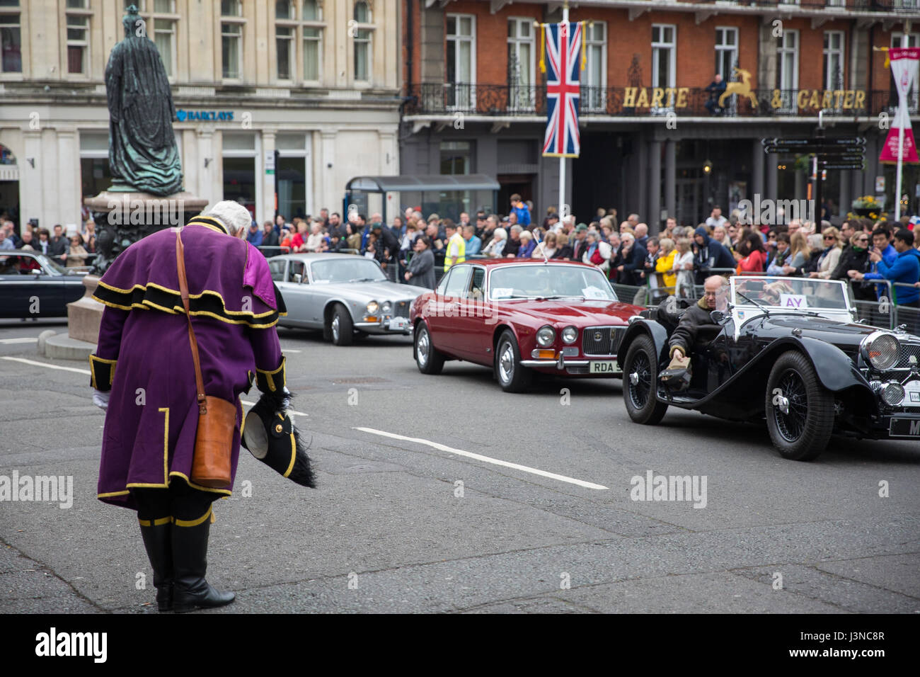 Windsor, UK. 6th May, 2017. Chris Brown, official town crier of the ...