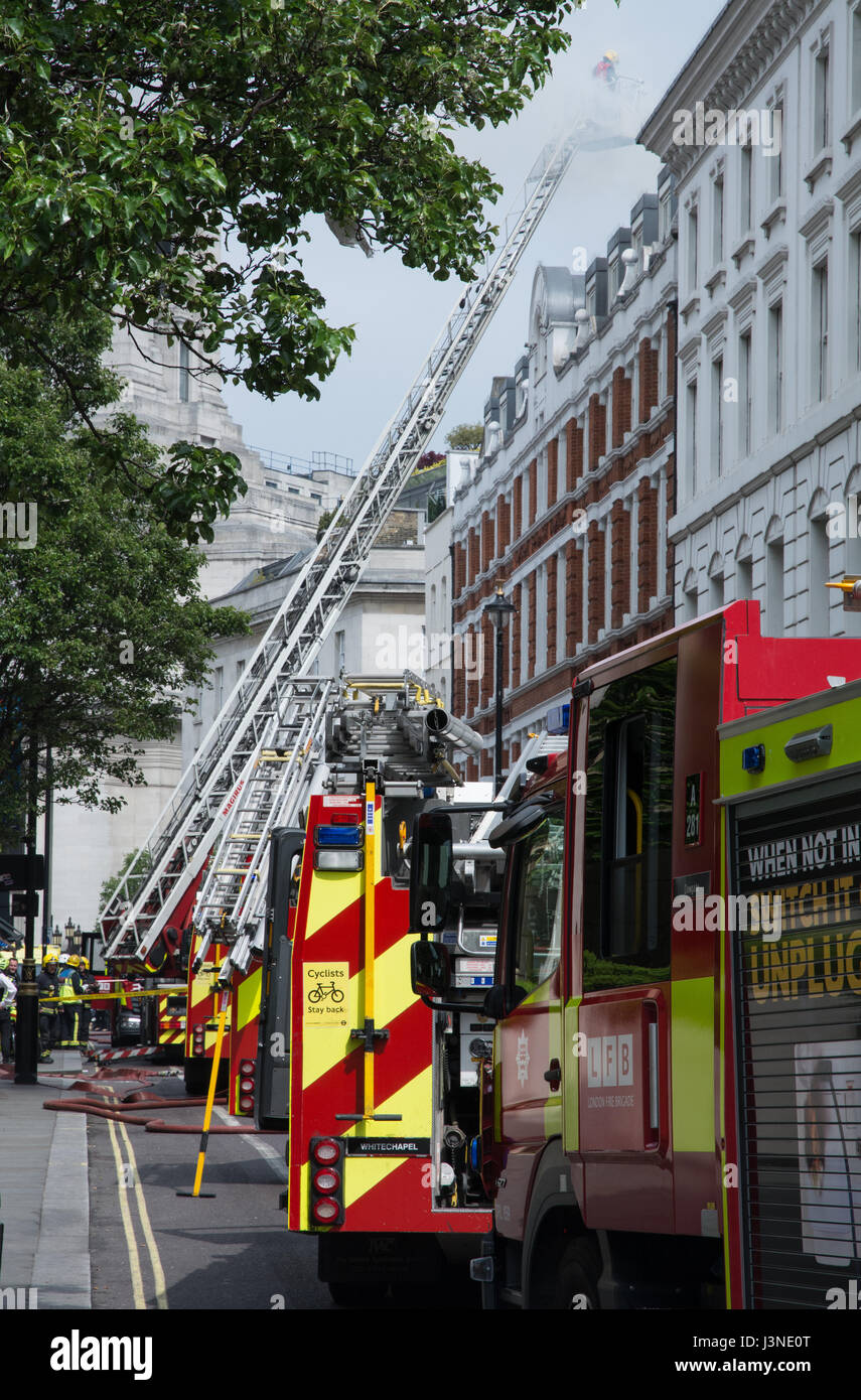 London, UK. 6th May, 2017. Early afternoon emergency services tackled a ...