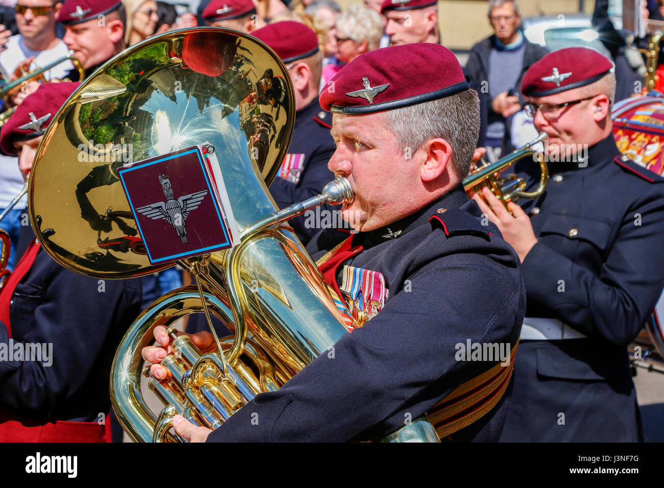 Glasgow, Scotland, UK. 6th May, 2017. To commemorate the 70th ...