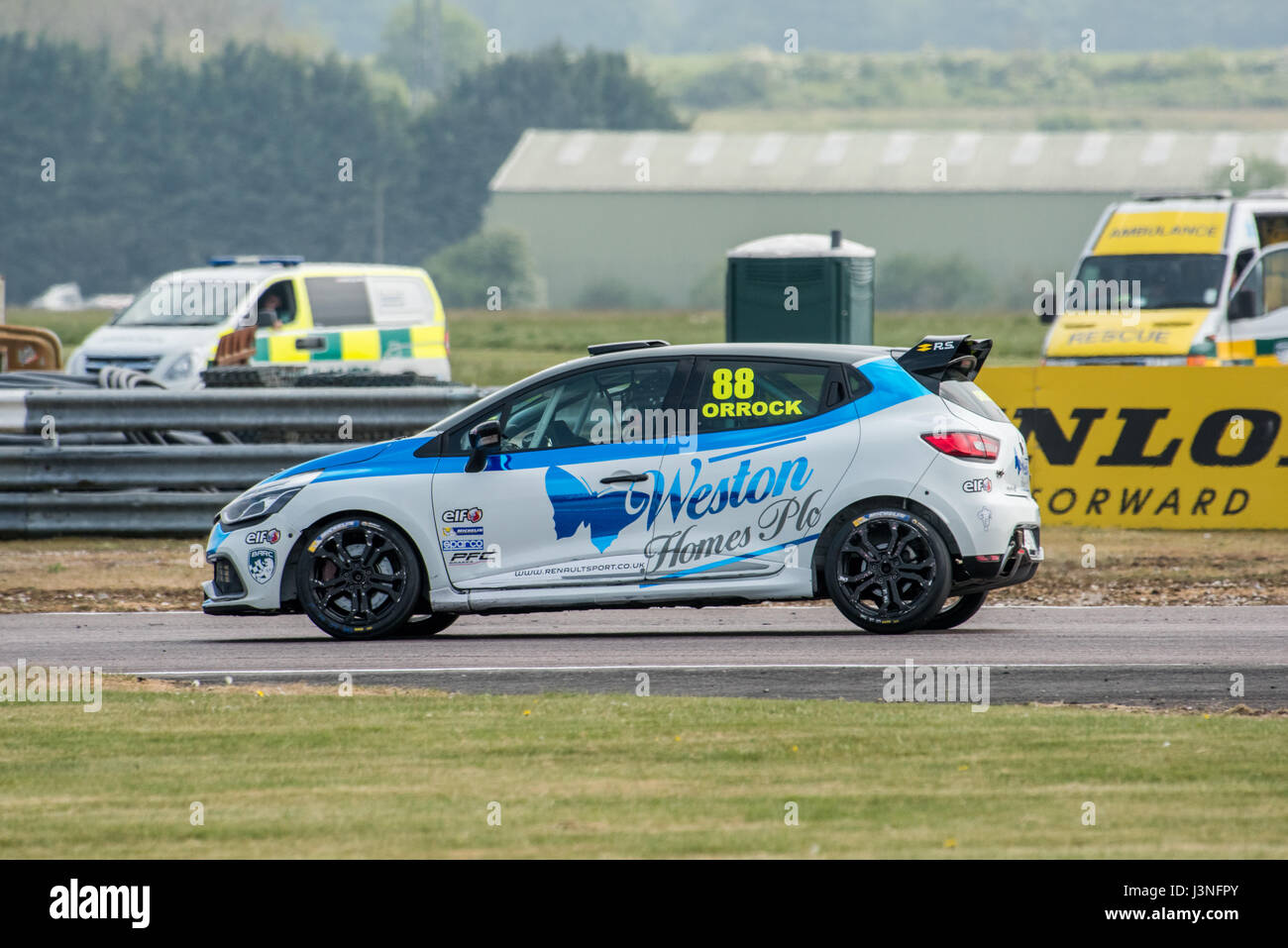 Hampshire, UK. 6th May, 2017. Thruxton Race Circuit and Motorsport ...