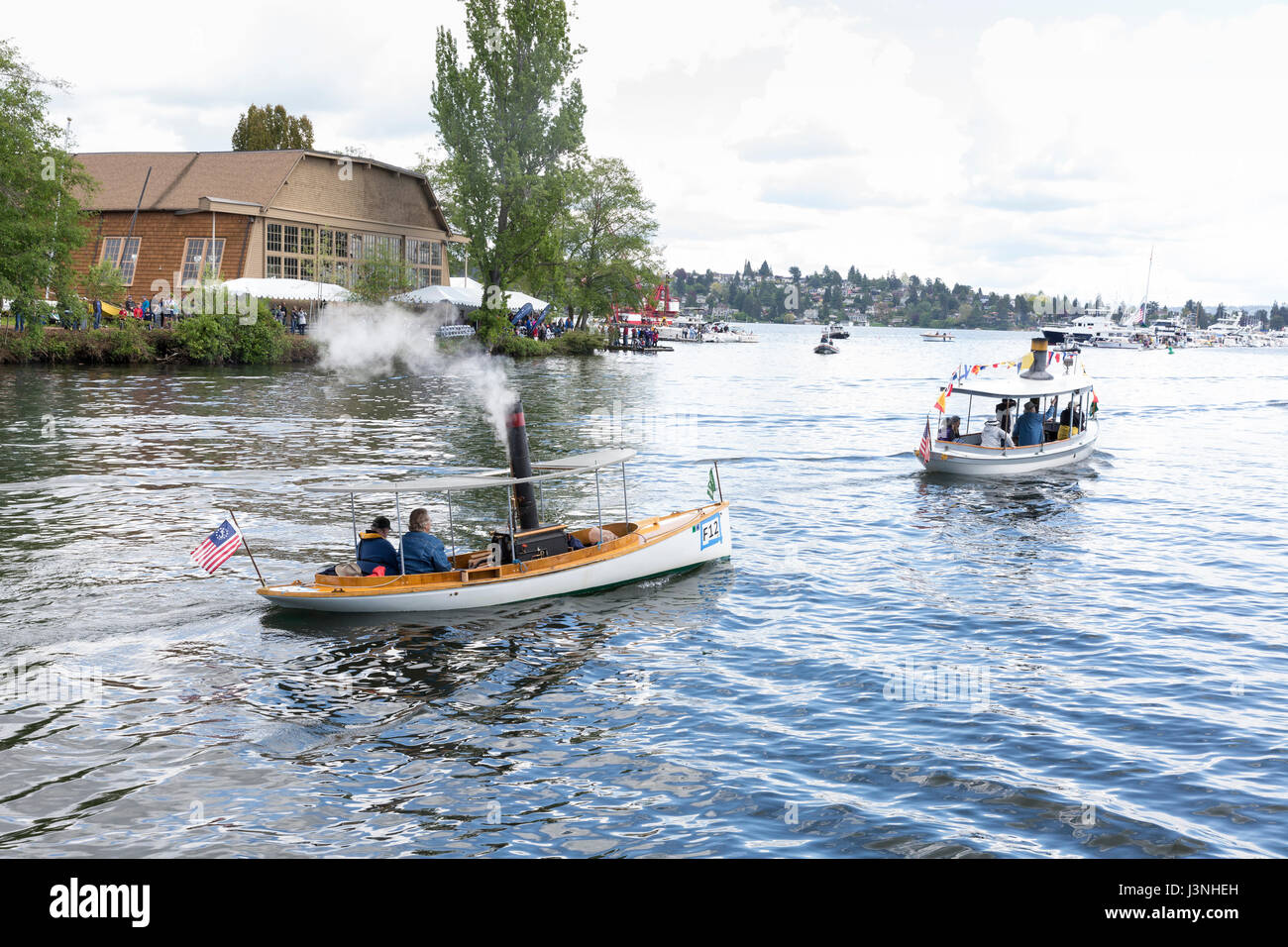 Seattle, Washington, USA. 6th May, 2017. Steamboats cross into Union ...
