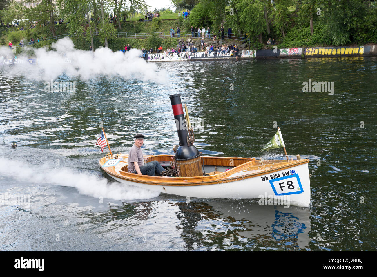 Opening day boating parade seattle hi-res stock photography and images ...