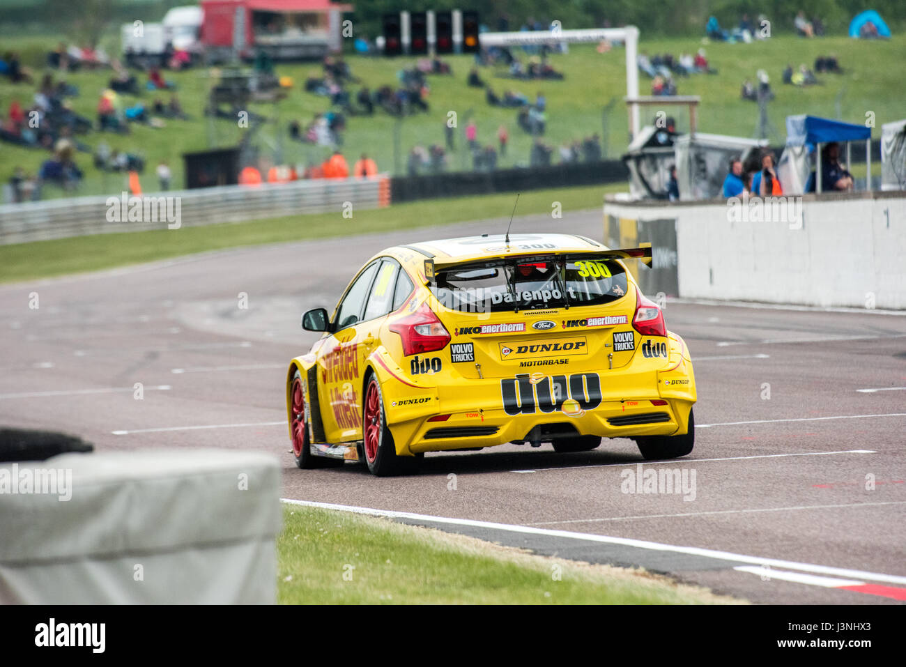 Hampshire, UK. 6th May, 2017. Thruxton Race Circuit and Motorsport ...