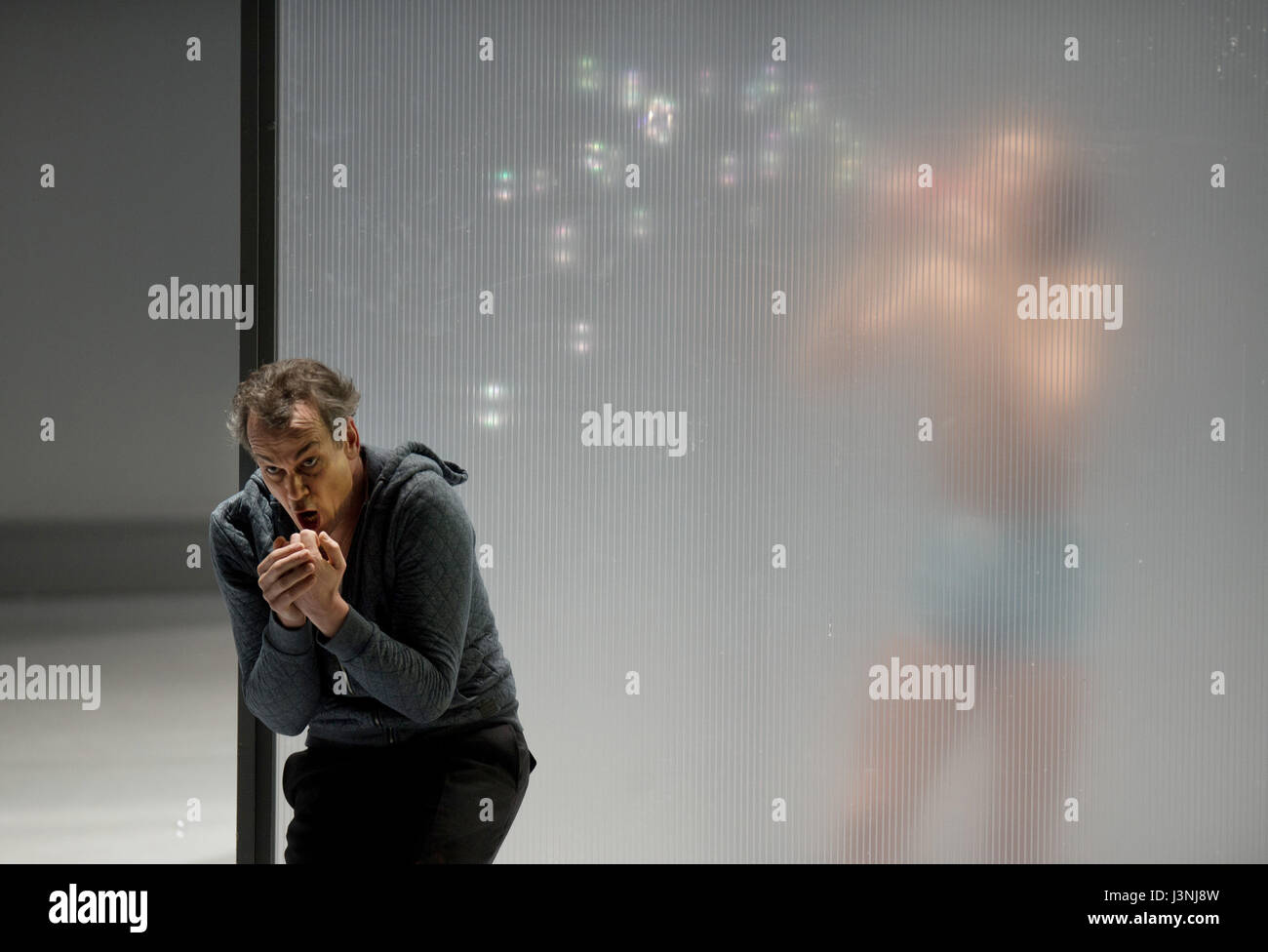 Stuttgart, Germany. 5th May, 2017. Matthias Klink (L) and Gabriel ...
