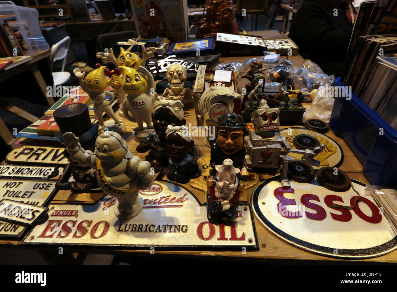 Toy collectors fair hi-res stock photography and images - Alamy