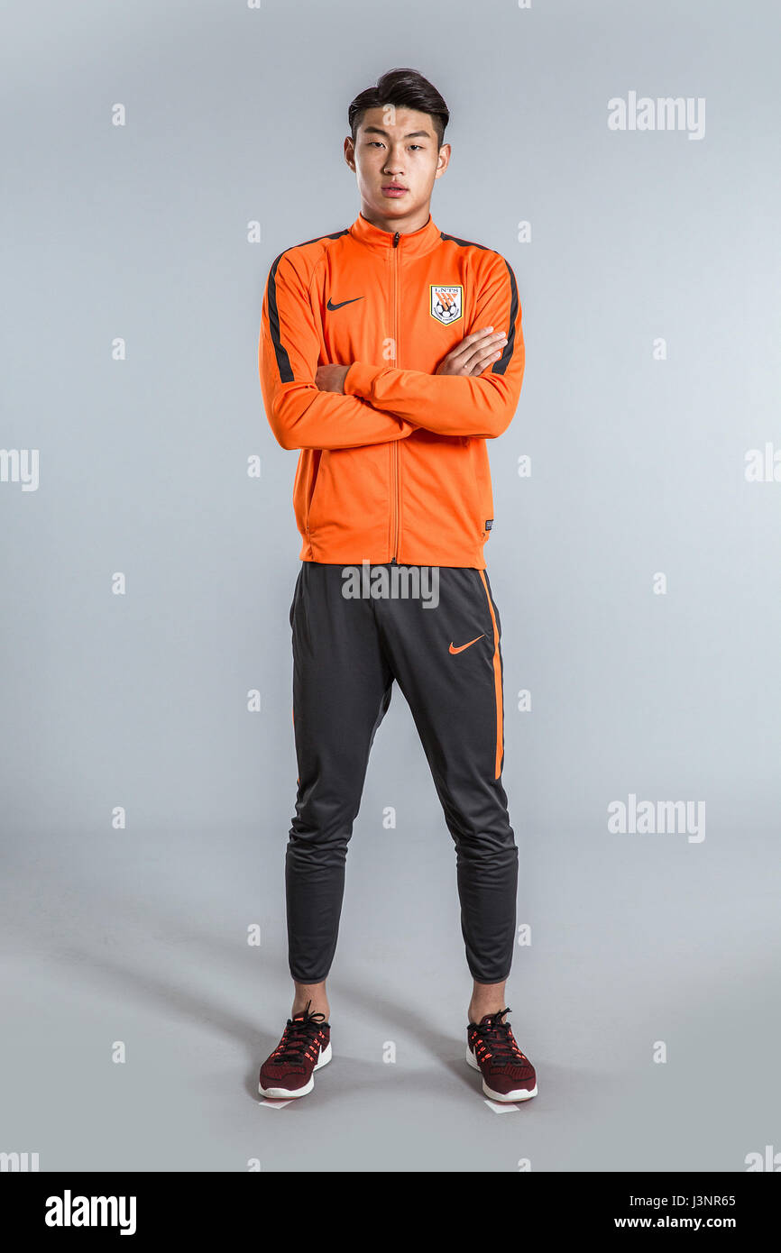 Tianyu guo hi-res stock photography and images - Alamy