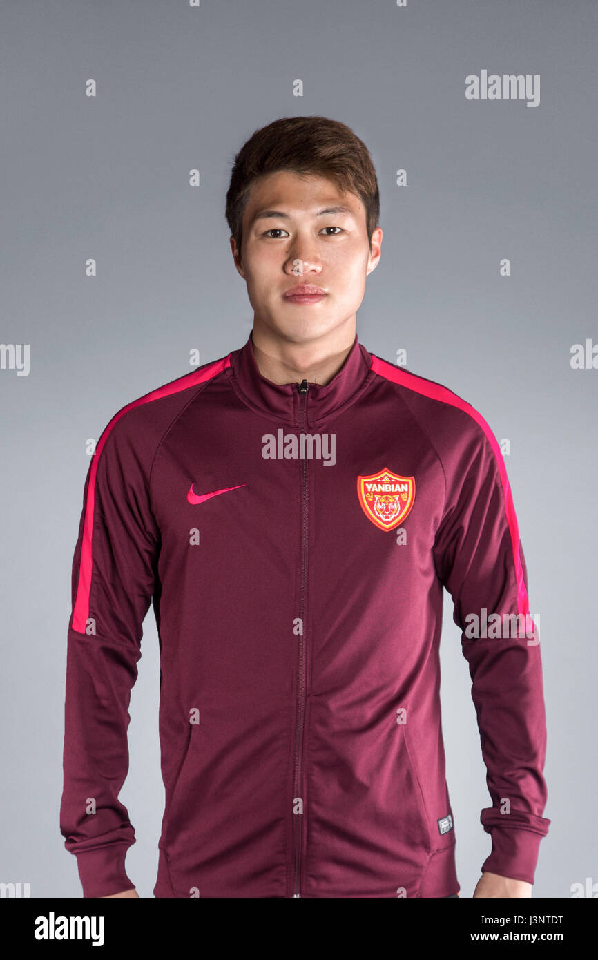 Dae seung hi-res stock photography and images - Alamy