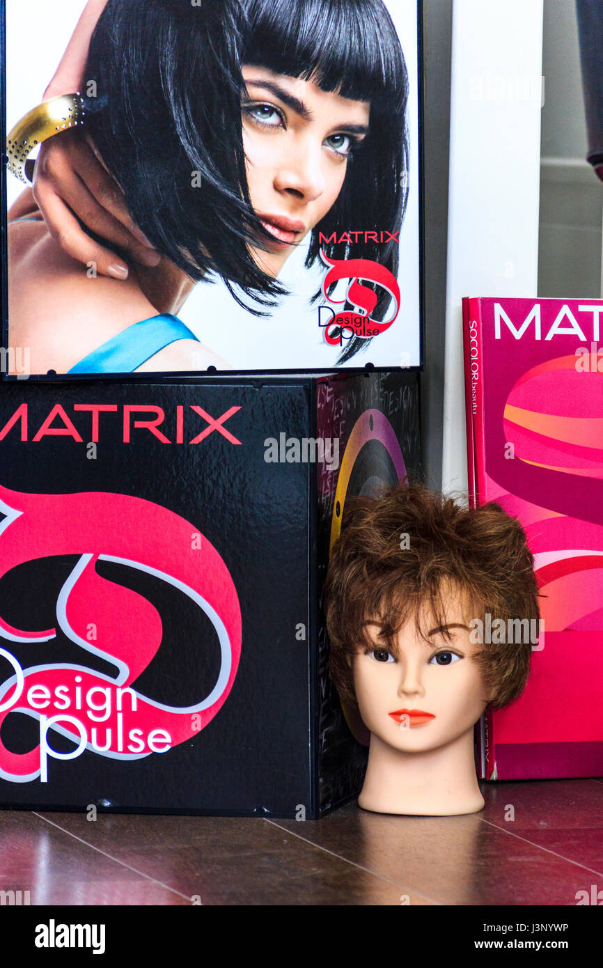 Hairdressing model hi-res stock photography and images - Alamy