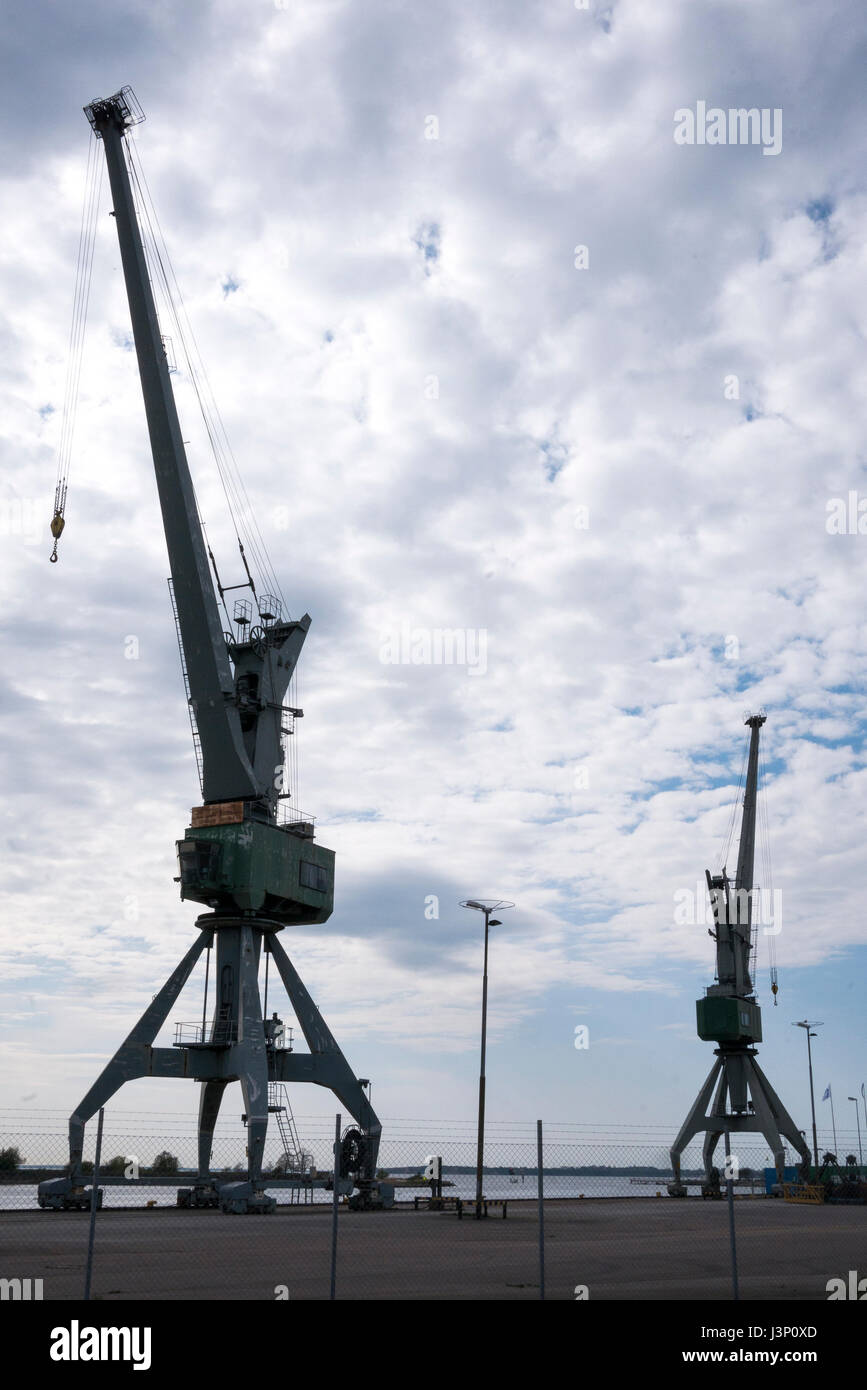 Harbor labor hi-res stock photography and images - Alamy