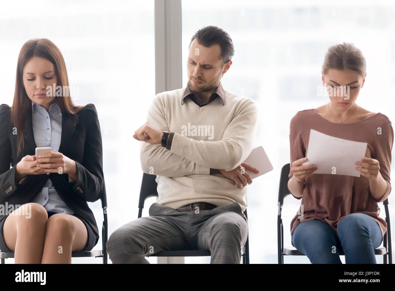 Casting wait hi-res stock photography and images - Alamy