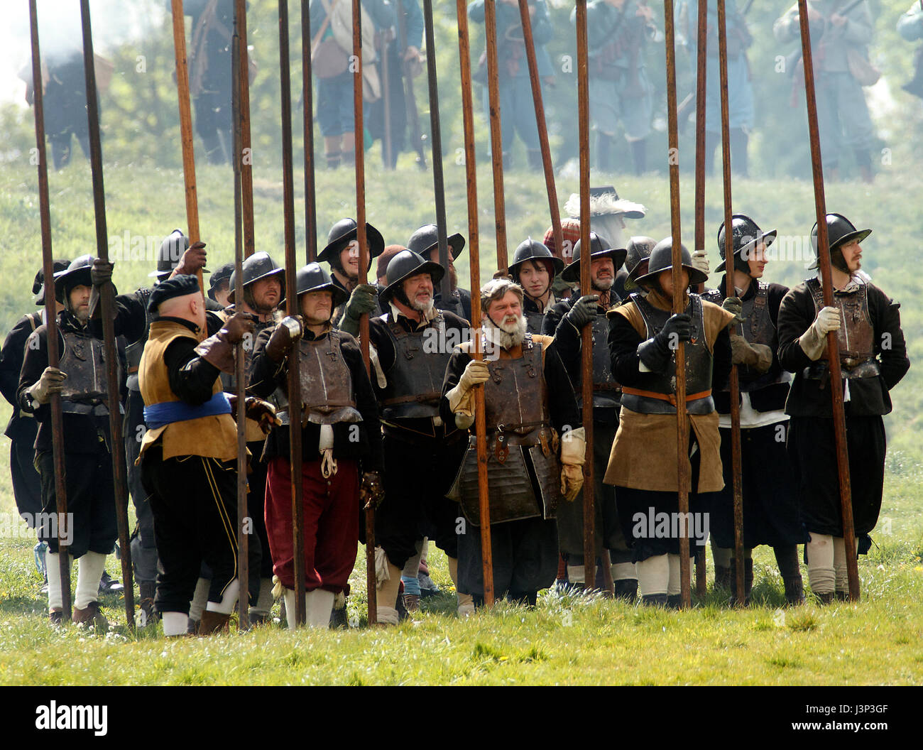 Royalist pikemen hi-res stock photography and images - Alamy