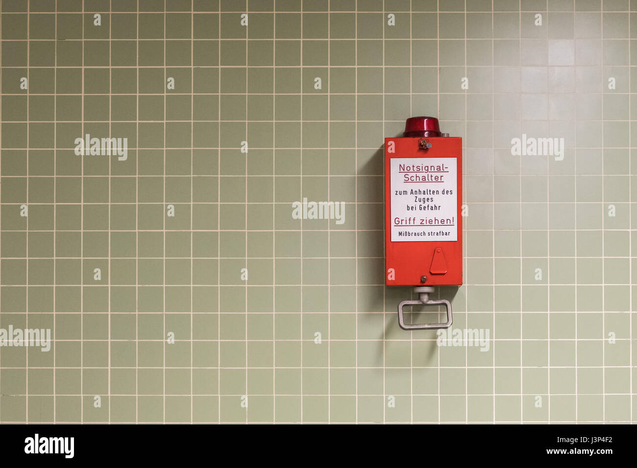Emergency brake pull handle in subway station - Notbremse in U-Bahn ...