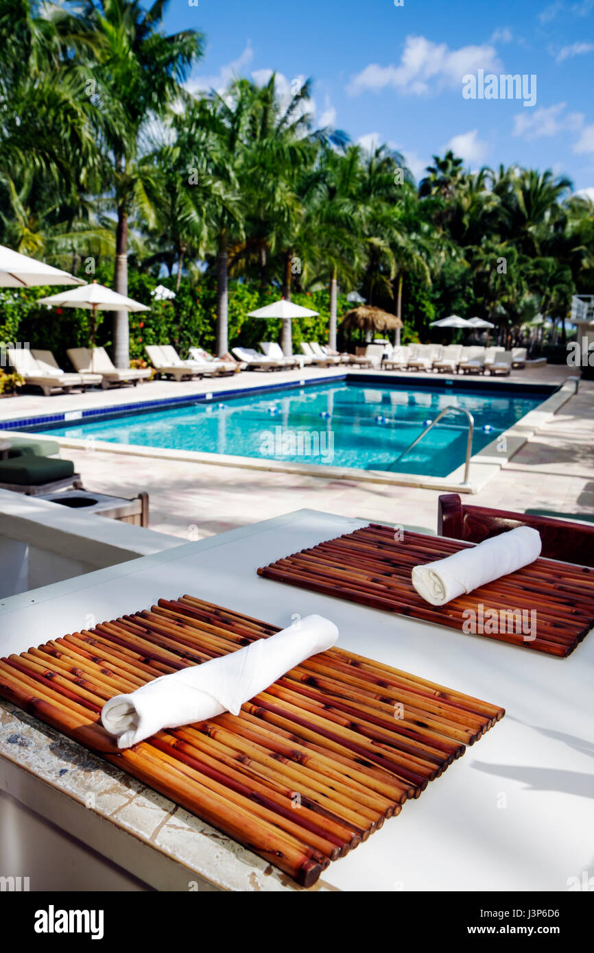 Tranquil swimming pool setting hi-res stock photography and images - Alamy