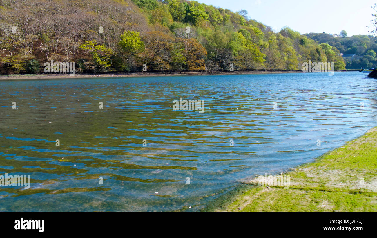 Cornwall blue sky water hi-res stock photography and images - Alamy