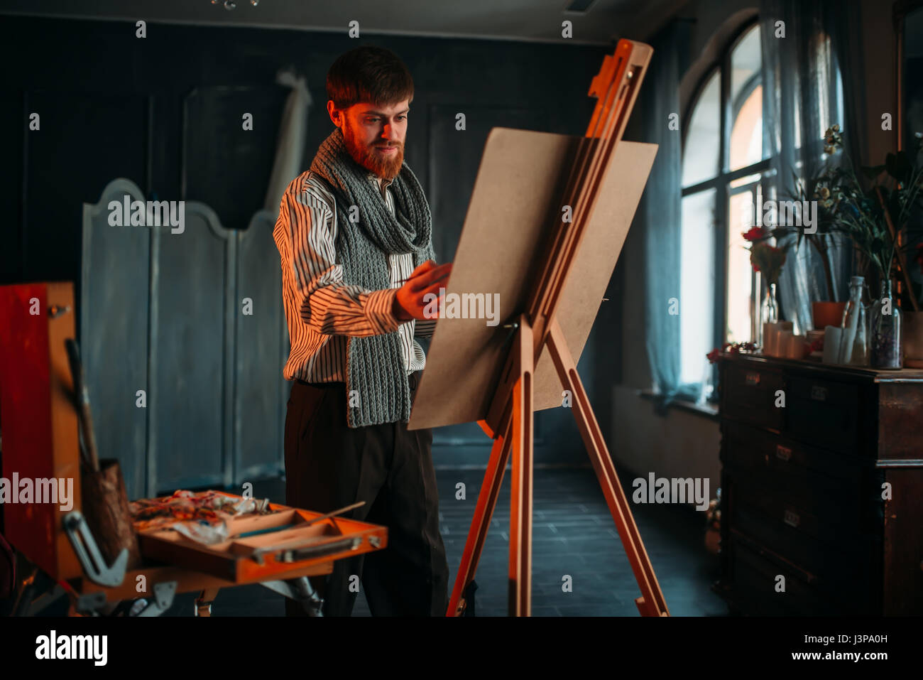 Painter in front colorful hi-res stock photography and images - Alamy