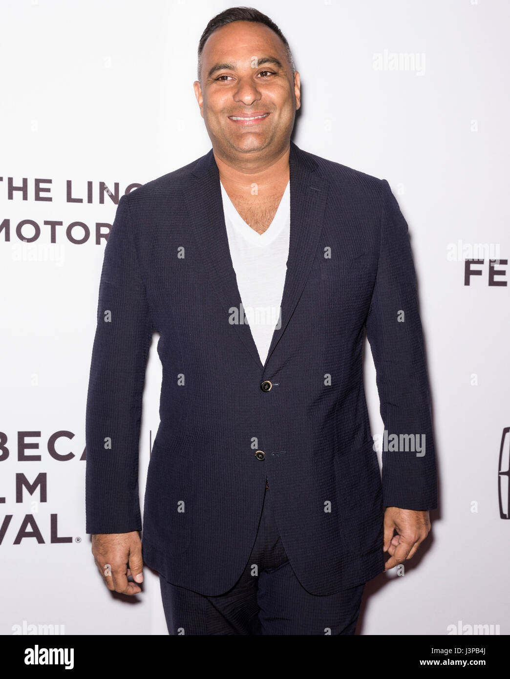Russell peters hi-res stock photography and images - Alamy