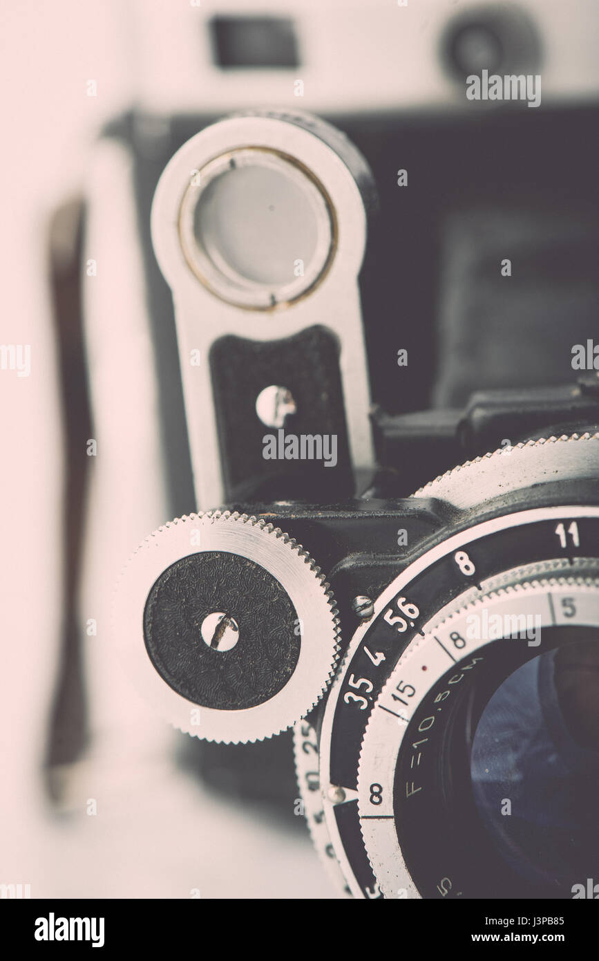 Close up of the shutter knob of old retro camera. Detail of analog film ...